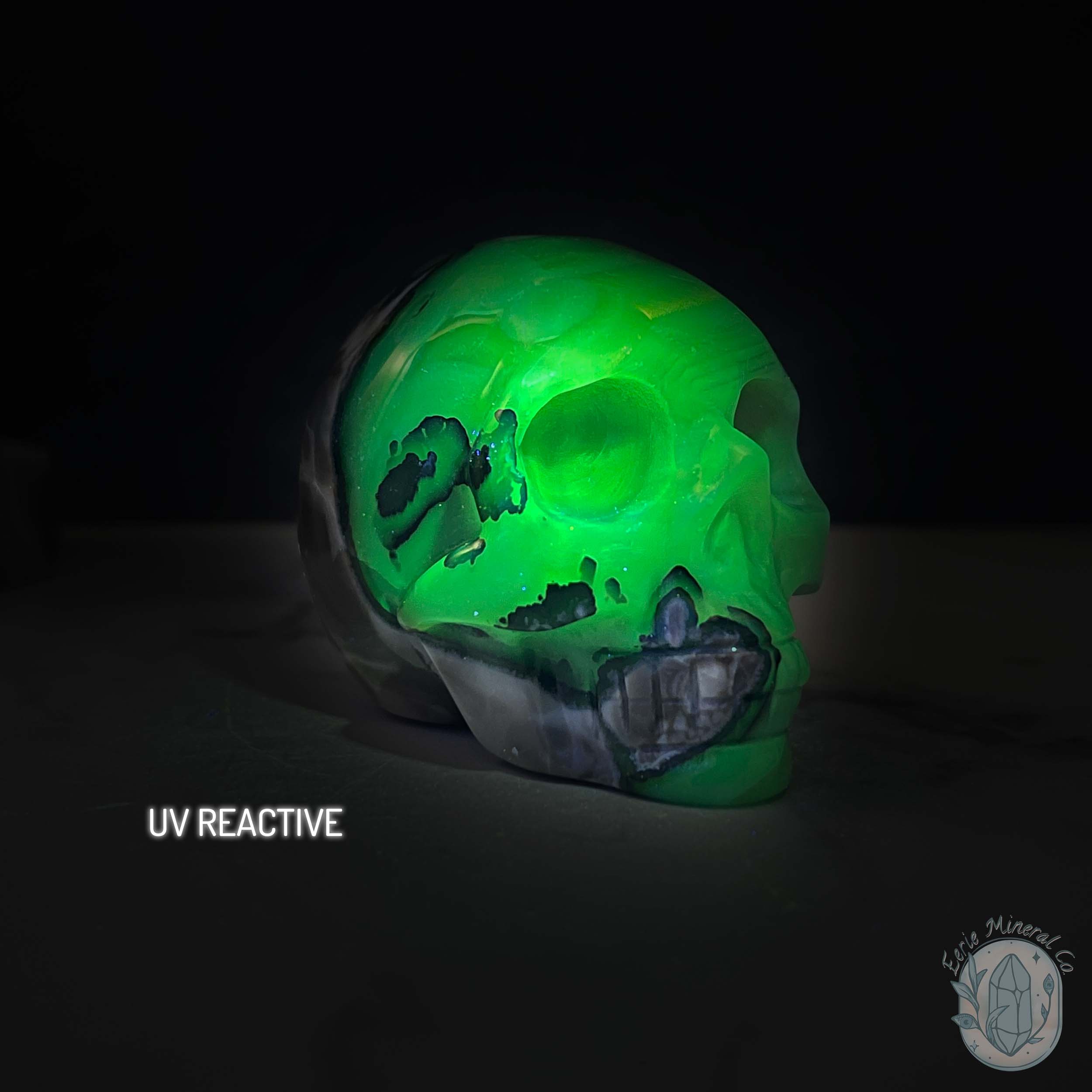 Green UV Reactive Agate Skull Carving | Skull Carvings for Sale – Eerie ...