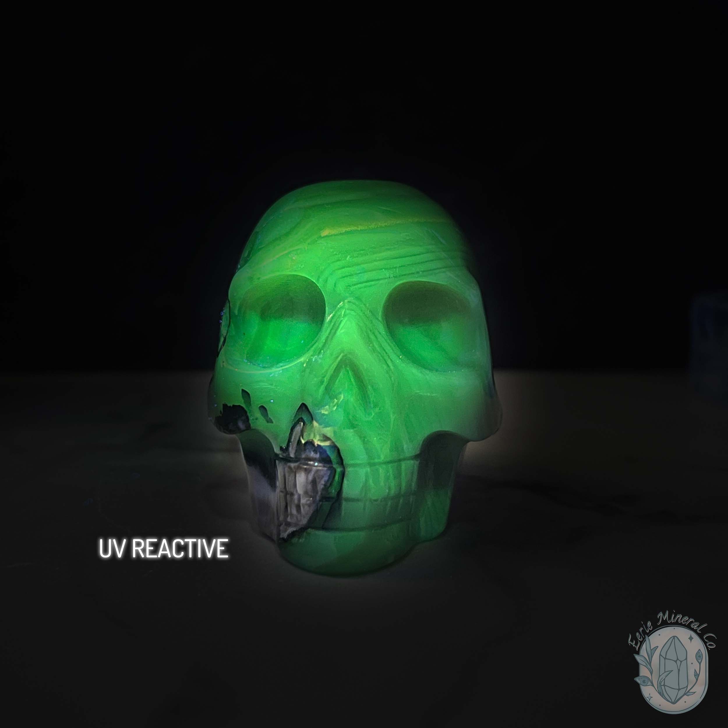 Green UV Reactive Agate Skull Carving | Skull Carvings for Sale – Eerie ...